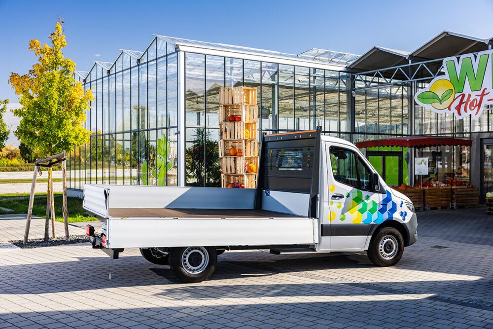 The new Mercedes eSprinter: different body styles, lengths and three ...